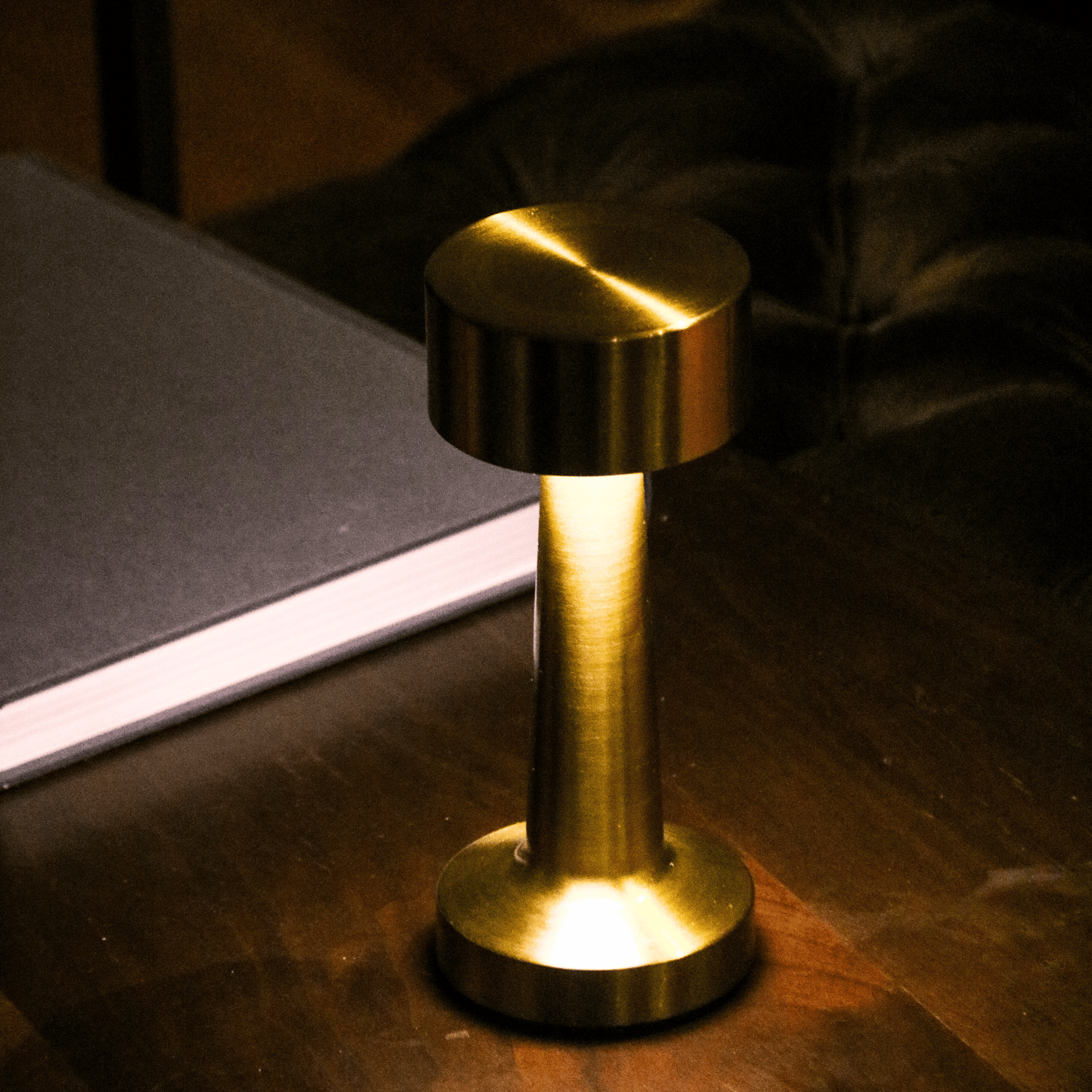 Retro Restaurant Bar Cordless Table Lamp (Gold, Silver) – Lumin Lighting